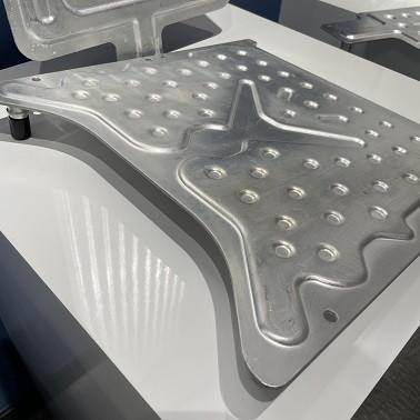 China Width 1200mm Aluminum Cooling Plate For Microbus for sale