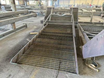 China Flexible Non Slip Durable Corrosion Resistant Steel Outdoor Ladder Factory Customized Production for sale