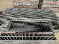 China Galvanized Prefabricated Steel Staircase For Outdoor Spaces High Strength Metal Steps With Anti Corrosion for sale