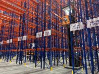 China Warehouse 2-5 Levels Steel Pallet Rack With Corrosion Protection And Removable Wire Mesh Decking Steel Shelf Tray for sale