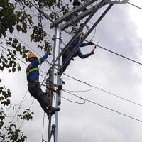 China Overhead Line Electric Steel Pole 30FT Galvanized Steel Power Pole 127mm for sale
