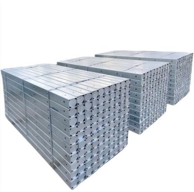 China Galvanised Rectangular Cross Arm Pole Square Tube Utility Crossarms 3.0mm for sale