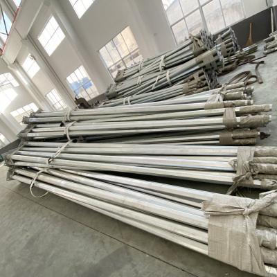 China 7.5M ASTM A36 Octagonal Steel Lighting Pole Hot Dip Galvanized for sale