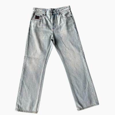 China Light Men's Jeans Loose Mid Waist Straight Jeans Vintage Wash for sale