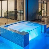 China 30-300mm Thickness Clear Acrylic Swimming Pool Aupool Custom Size for Family Fun for sale
