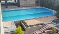 China Villa Pool Plexiglass Wall Panels Sample Small Fiber Glass Swimming Pools for sale