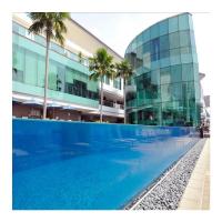 China Villa Pool Plexiglass Wall Panels Sample Small Fiber Glass Swimming Pools for sale