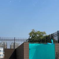 China Prefabricated Swimming Pools with 100mm Acrylic Panel Above Ground Pool Filter Pump for sale