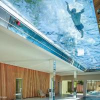 China Private Villa Garden Acrylic Glass Pool Resistant To Weather Floor Swimming Pool for sale