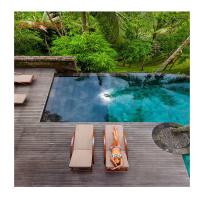 China Acrylic-100% Lucite PMMA Imported Swimming Pool Skimmer for Clear Transparent Design for sale