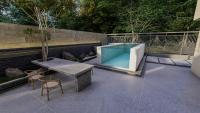China Transform Your Outdoor Space with AUPOOL's Clear Acrylic Panel Fiberglass Swimming Pool for sale