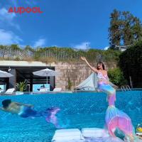 China Transparent 100Mm Swim Pool Wall Bottom And Side Panel For Swimming Pool From Aupool for sale