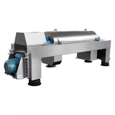 China LW400 Decanter Centrifuge 3400 RPM with 2581g Separation Factor for Food Processing and Wastewater Treatment for sale