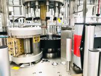 China Automatic Cold Glue Labeling Machine for Plastic Bottles Oral Liquid 12000 BPH 380V for sale