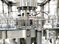 China Automatic Cold Glue Labeling Machine for Plastic Bottles Oral Liquid 12000 BPH 380V for sale