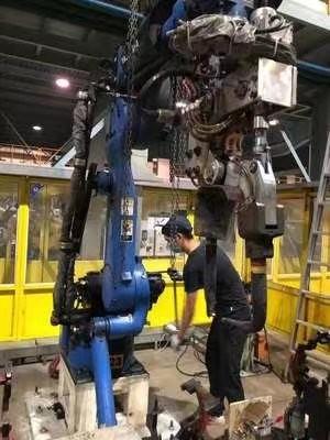 China 4 Axis 3150mm Handling Robot Maintenance Industrial Robot Repair for sale