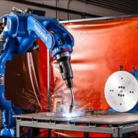 China Manipulator Milling 6 Axis Welding Industrial Robot Arm 5kg for sale