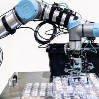 China UR 18kg Payload 950mm Reach 6-Axis Coating Cobot Arm with Force-Torque Sensor for sale