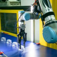 China UR12e 6-Axis Collaborative Robot Arm, 12.5kg Payload 1300mm Reach, Integrated for sale