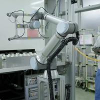 China CE Certified UR12e Collaborative Robot Workstation 12.5kg Cobot With 1300mm Reach for Glass Sheet Loading for sale