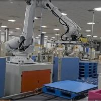 China 4 Axis Heavy-duty Industrial Robot with Pneumatic Gripper Automatically Pick Handle and Palletizing Canned Food for  Conveyor for sale
