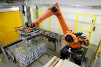 China High Speed KUKA KR 470-2 PA 5 Axis 470kg 3150mm Industrial Palletizing Robot Arm with Pallet Gripper for Heavy Goods Handling for sale