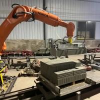 China Fully Automatic KUKA KR210 R3100-2 6axis Robotic Arm Brick Handling Workstation with for sale