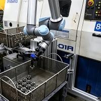 China 6 Axis Collaboration Robot UR18g-950 0.05mm Repeatability Cobot Arm for CNC Machine Tending Automation for sale