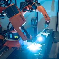China KUKA KR16 R2010-2 6 Axis Industrial Robot with Positioner Power Source 16kg Payload IP67 Rated Automatic Arc Welding Workstation for sale