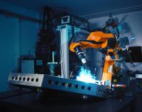 China KUKA KR 8 R1440-2 Arc HW E 6-Axis Robot Arm 8kg Rated Payload 1441mm Reach Hollow Wrist for Complex Parts Welding for sale