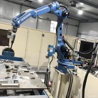 China Yaskawa AR1440 6 Axis Welding Robot with Robotic Positioner for MIG Welding for sale