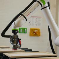 China 20kg Handling Collaborative Robot FANUC CRX 20iA with Robot Gripper for Case-packed for sale