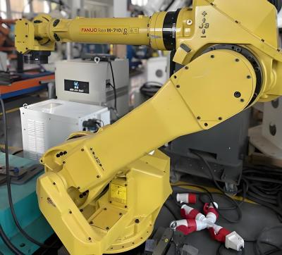 China FANUC Robot Arm M-710iC/70 Intelligent COGNEX 3D Vision Customized Robot Gripper for sale