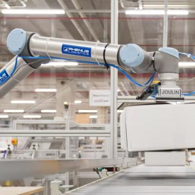 China New Universal Robots UR8 Collaborative Robot 6 Axis 35kg Payload 1300mm Reach IP54 for sale