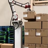 China Carton Stacking Palletizing JAKA Zu12 12kg 1327mm 6Axis Cobot Optional 3D Vision for sale