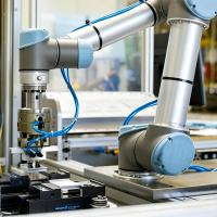 China Universal Robots UR7e-920 6 Axis Collaborative Robotic Arm 7kg Payload for Product for sale