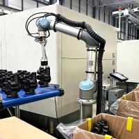 China Universal Robots UR7e-920 6 Axis Collaborative Robotic Arm 7kg Payload for Product for sale