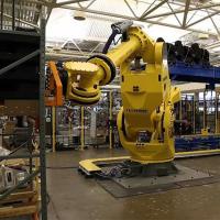 China Industrial Robot FANUC M-900iB/700 Heavy-duty Palletizing Arm High-load Bag Chemical for sale