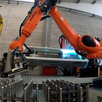 China KUKA KR 70 R2100-2 Industrial Machine Tending Robot 70kg Payload 2101mm Reach for sale