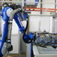 China New Energy Equipment Handling Robot YASKAWA GP88 Battery Component Warehouse for sale