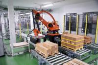 China KUKA 6-Axis Palletizing Robot 40kg Payload 2091mm Reach Gripper Solution for sale