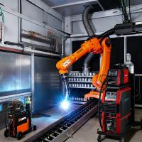 China KUKA KR210 210kg Payload Welding Robot 6-Axis Manipulator Steel Workstation for sale