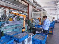 China Precision AUBO-iS20 Cobot Load 20kg 1647mm with 3D Camera and Fixture for CNC for sale