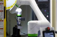 China FANUC CRX-5iA Collaborative Robot 5kg Payload 994mm Reach Compact Cobot for sale
