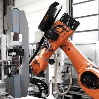 China KUKA KR360 R2830 360kg Payload Handling Robot 2826mm Reach Gripper for sale