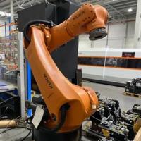 China KUKA KR360 R2830 360kg Payload Handling Robot 2826mm Reach Gripper for sale