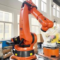 China KUKA KR240 R3330 240kg Payload Palletizing Robot 3326mm Reach 6-Axis for sale