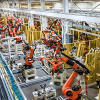 China KUKA KR300 R2500 300kg Payload Palletizing Robot 2500mm Reach Heavy Load for sale