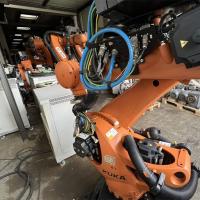 China KUKA KR300 R2500 300kg Payload Palletizing Robot 2500mm Reach Heavy Load for sale