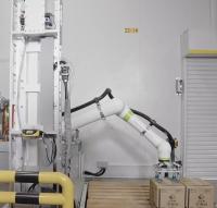 China FANUC CRX-5iA Collaborative Robot 5kg Payload 994mm Reach 6-Axis Cobot with PLC & Gearbox for Carton Palletizing CE Certified for sale